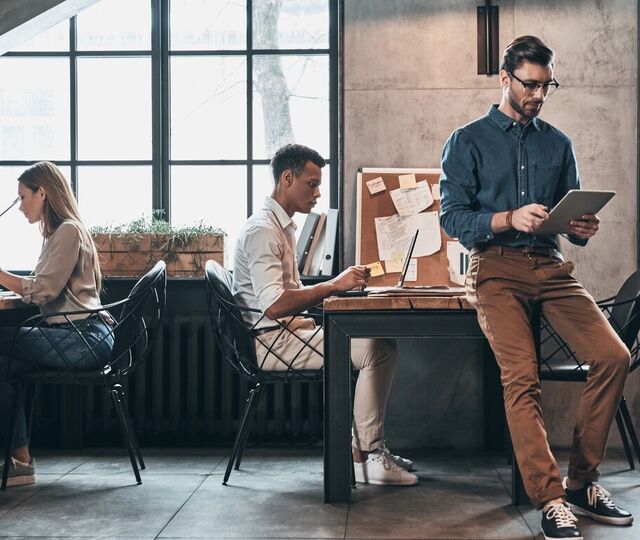 Slik legger du til rette for at arbeidsplass har motiverte ansatte som ...