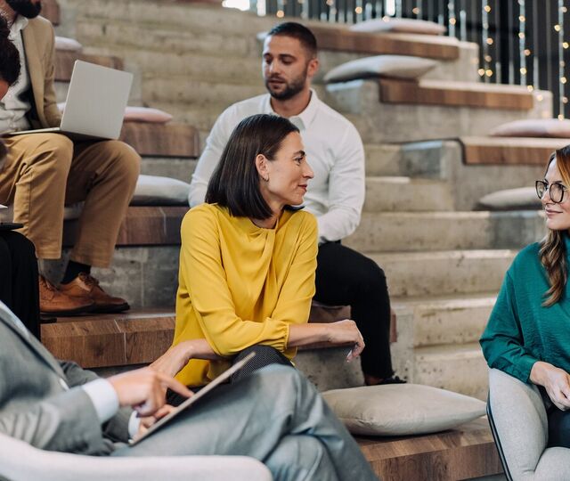 Slik legger du til rette for at arbeidsplass har motiverte ansatte som ...